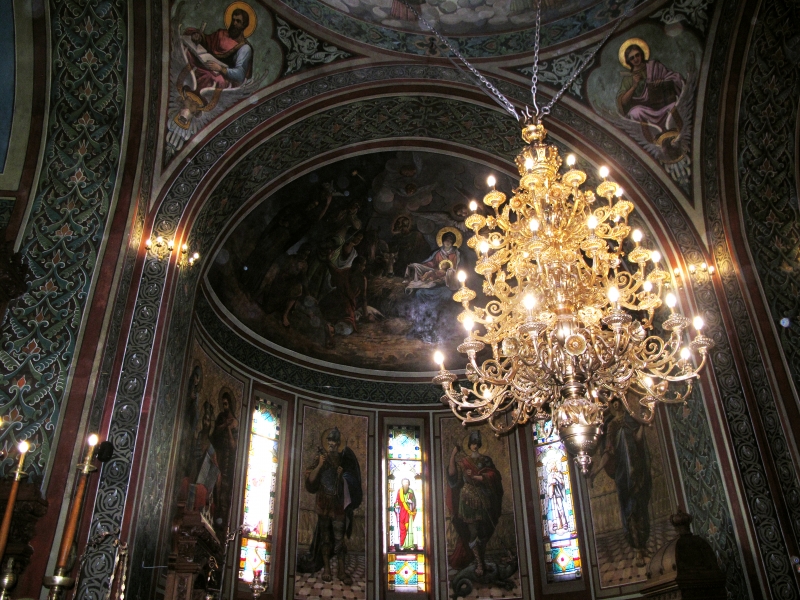 Resfinţirea Bisericii „Sfânta Vineri” din Piteşti, restaurată prin ...